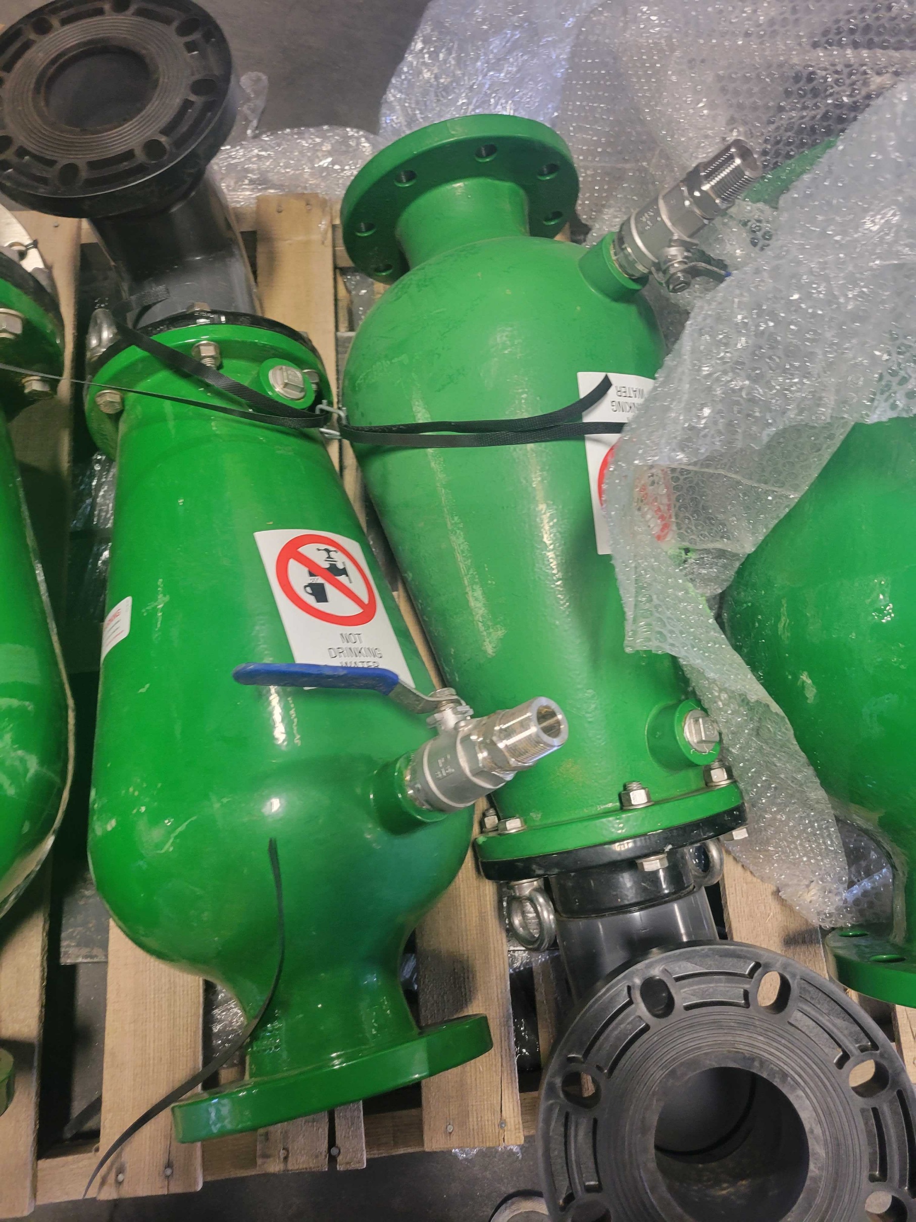 A.R.I. 4" D-26 AIR/VACUUM COMB. VALVE FOR WASTEWATER - The Waterworks ...