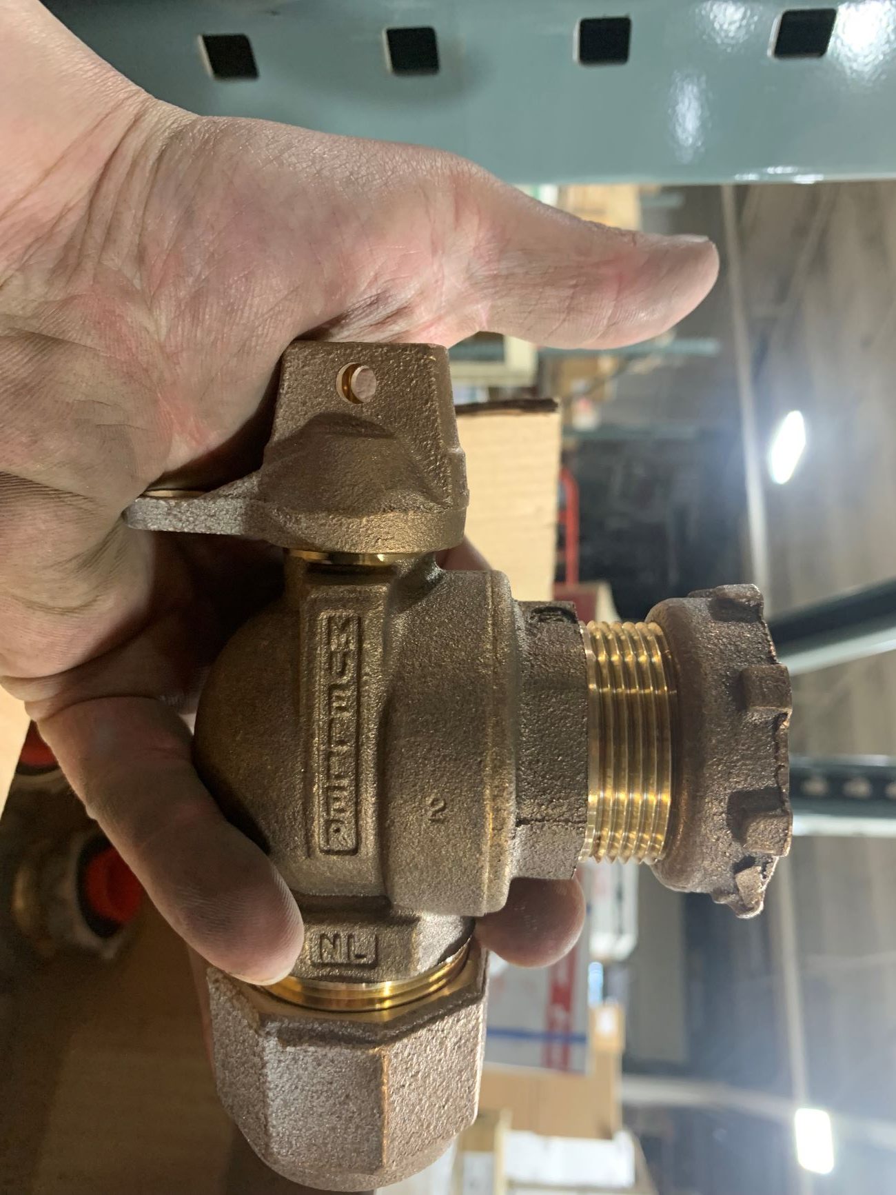 MUELLER B-24273N 1" CTS COMP X METER LOCK ANGLE MTR VALVE NLWe - The ...